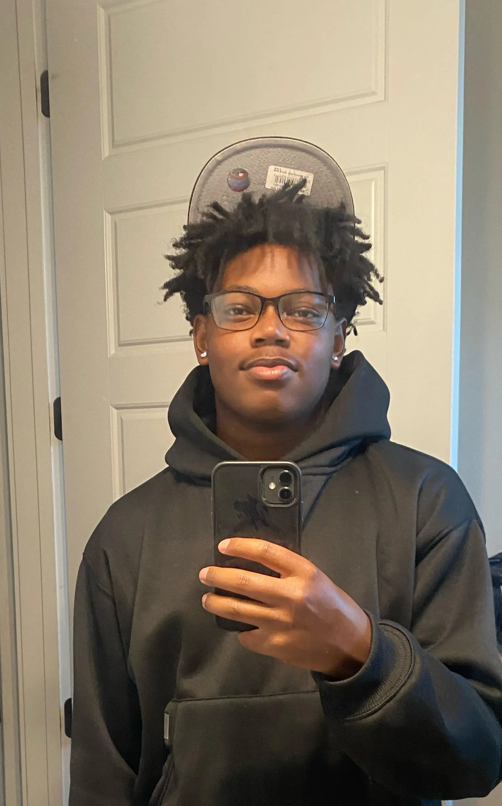 Celebrating Employees of the Month Excellence at Paragon Theaters